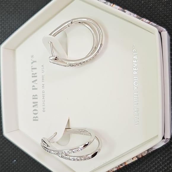 Bomb Party | Jewelry | Nib Bomb Party Beautiful As Can Be April Hoop ...